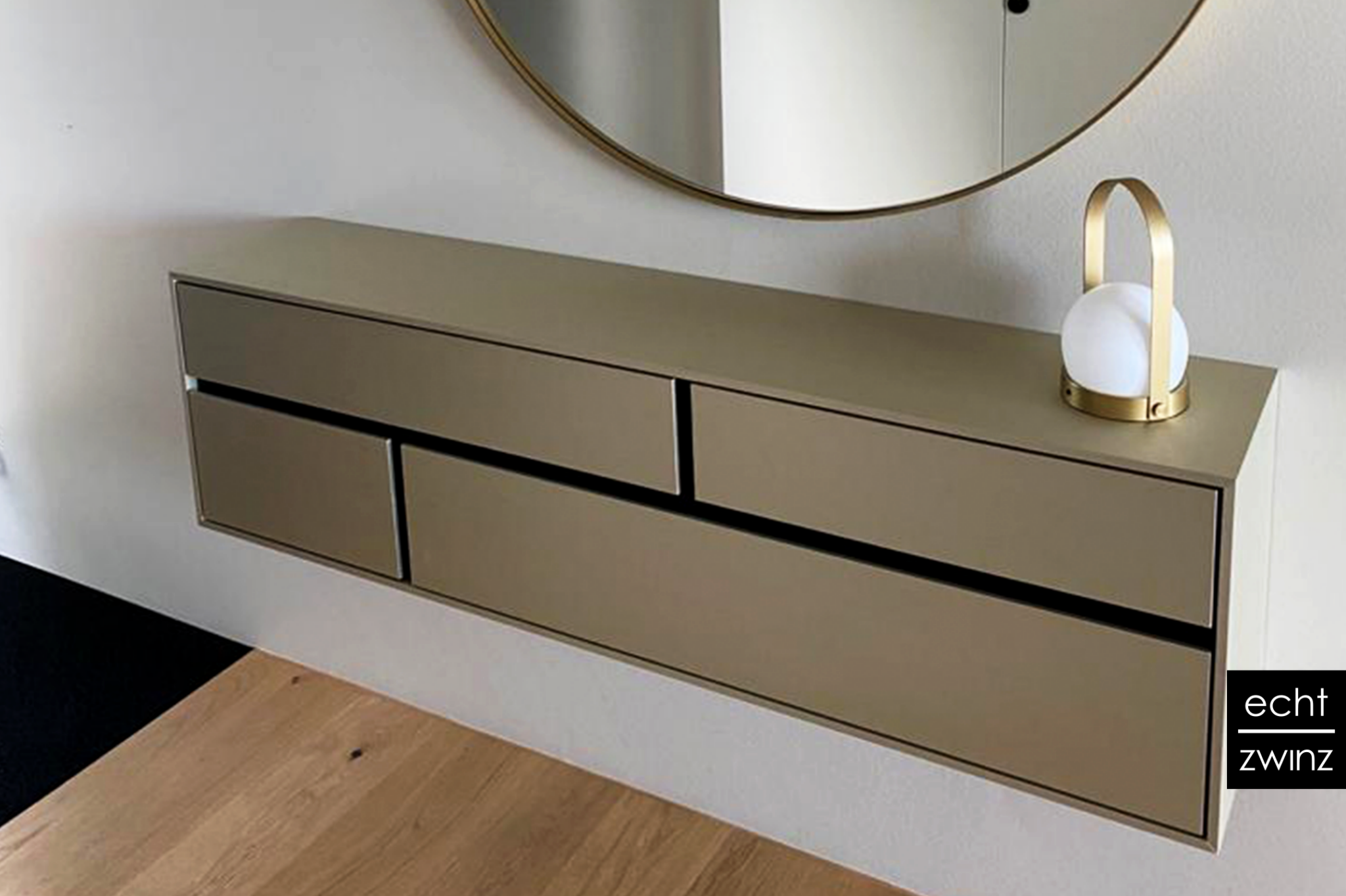 Edle Sideboards in Flur und Wohnzimmer › Echt Zwinz – Schreinerei für ...